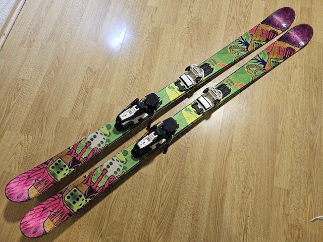 Freestyle Park Pipe skije Nordica DOUD 156cm Twin-Tip