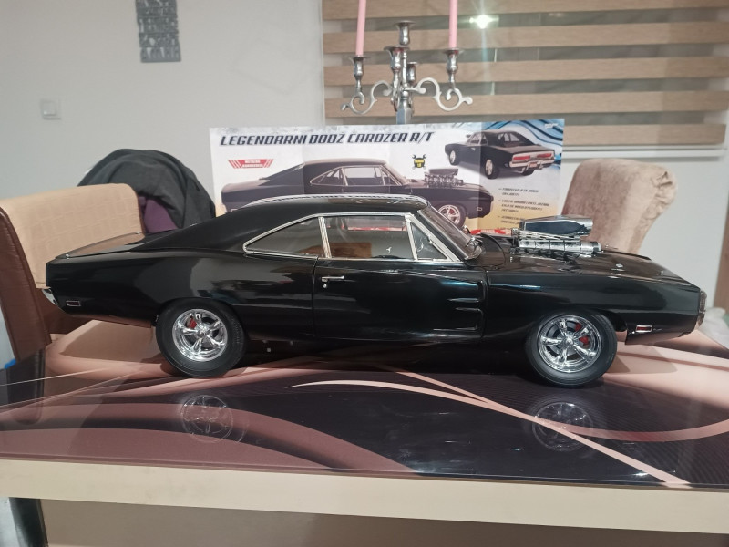 Legendarni Dodge Razmera 1:8