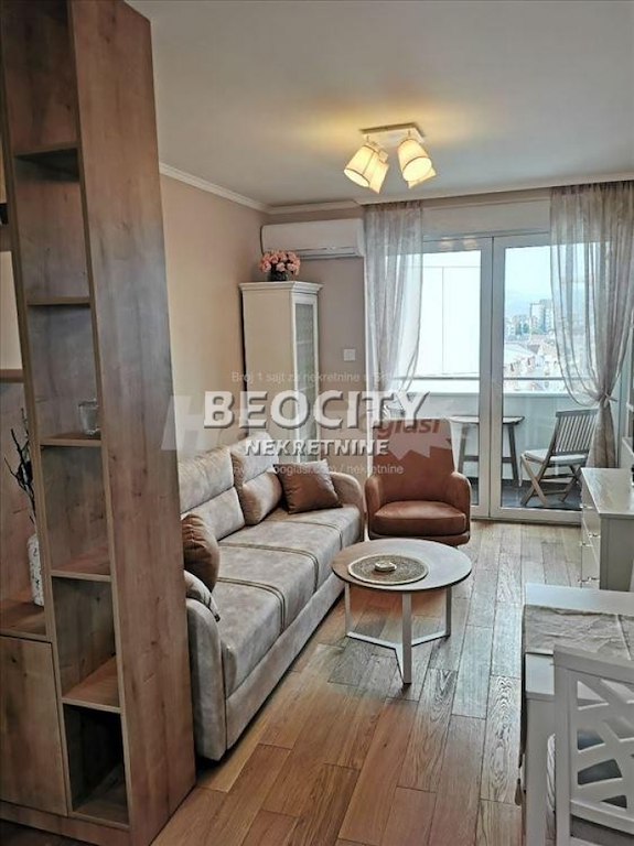 Novi Sad, Bulevar Oslobođenja, Lasla Gala, 1. 0, 28m2, 410EUR