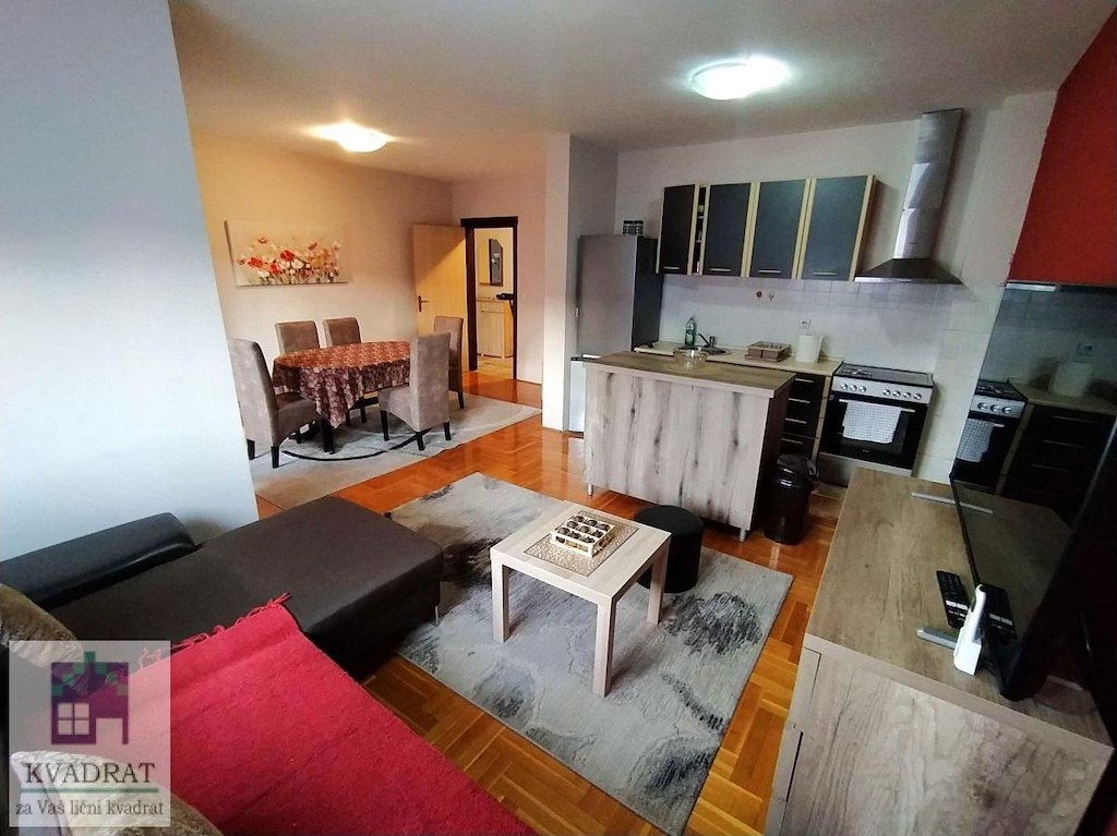 IZDAVANJE! Dvoiposoban stan 68 m², III, Obrenovac, centar – 400 € (NAMEŠTEN+GARAŽNO MESTO)