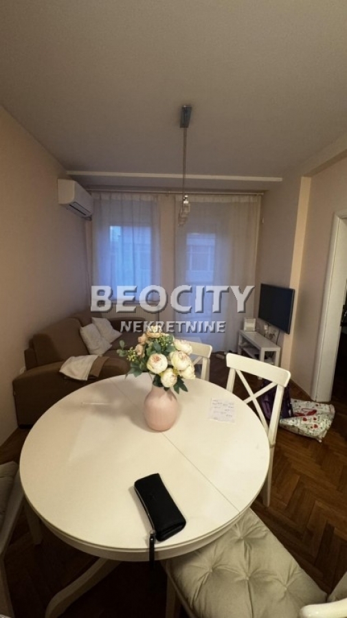 Novi Sad, Centar, Železnička, 1. 5, 35m2, 450EUR