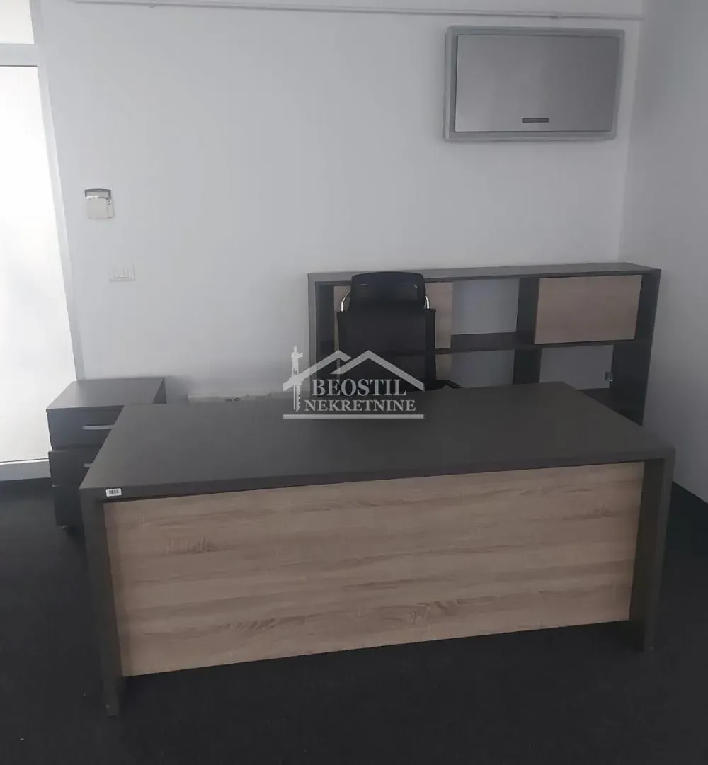 Izdavanje, poslovni prostor, 70m2, Stari Grad, Beograd