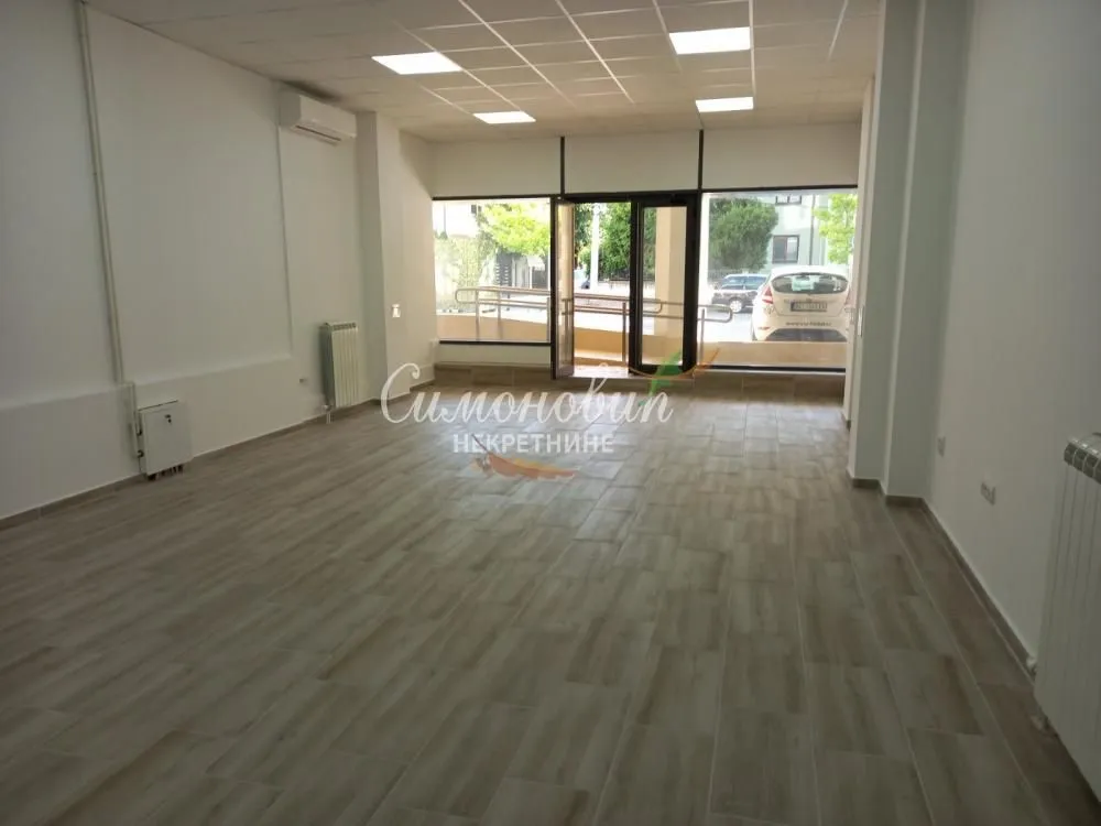 Izdavanje, poslovni prostor, 60m2, Voždovac, Beograd