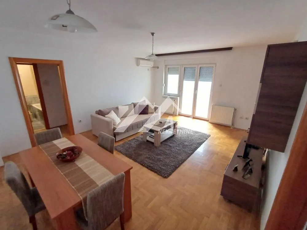 Izdavanje, dvosoban stan, 55m2, Centar, Novi Sad