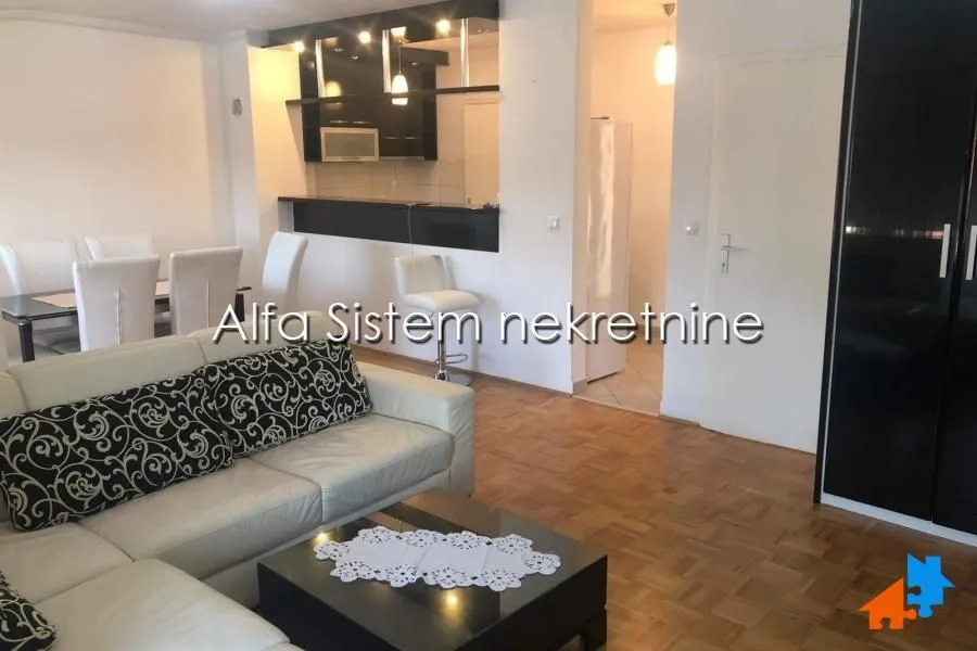 Izdavanje, trosoban stan, 75m2, Novi Beograd Blok 61, Novi Beograd, Beograd