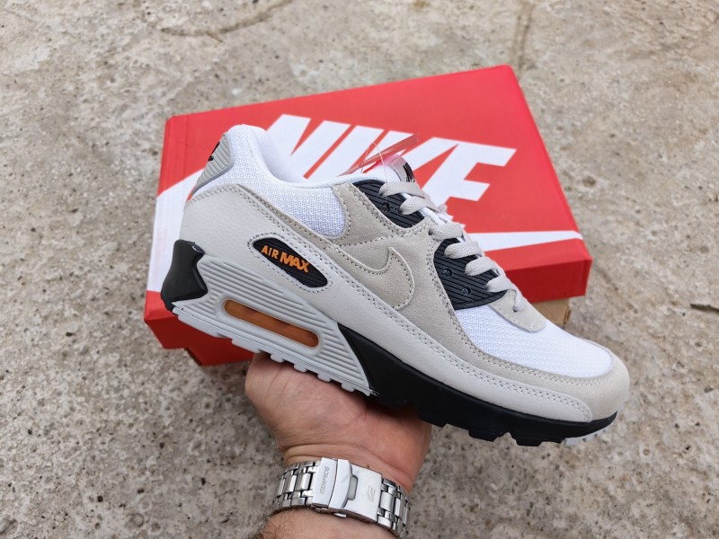 Nike 90