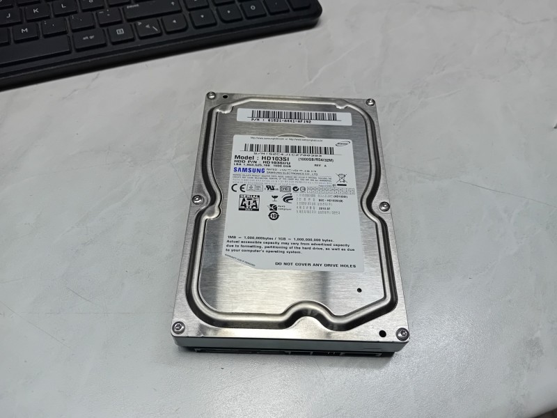 hard disk sata II 1tb samsung ispravan