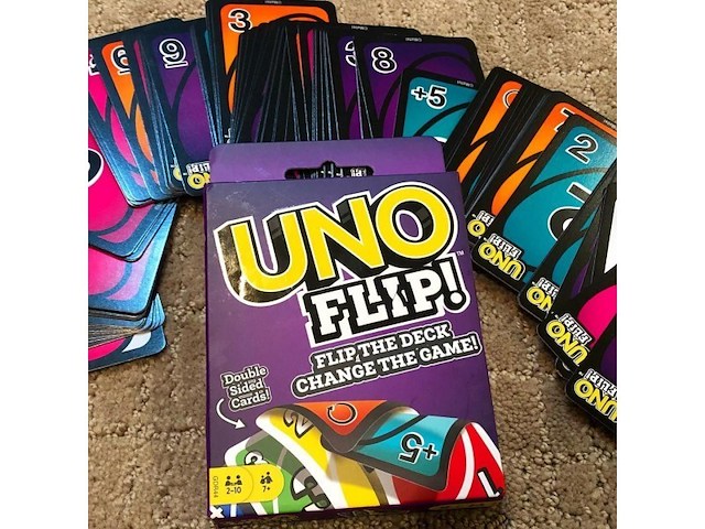 UNO FLIP / BTS / UNO Karte NOVO!