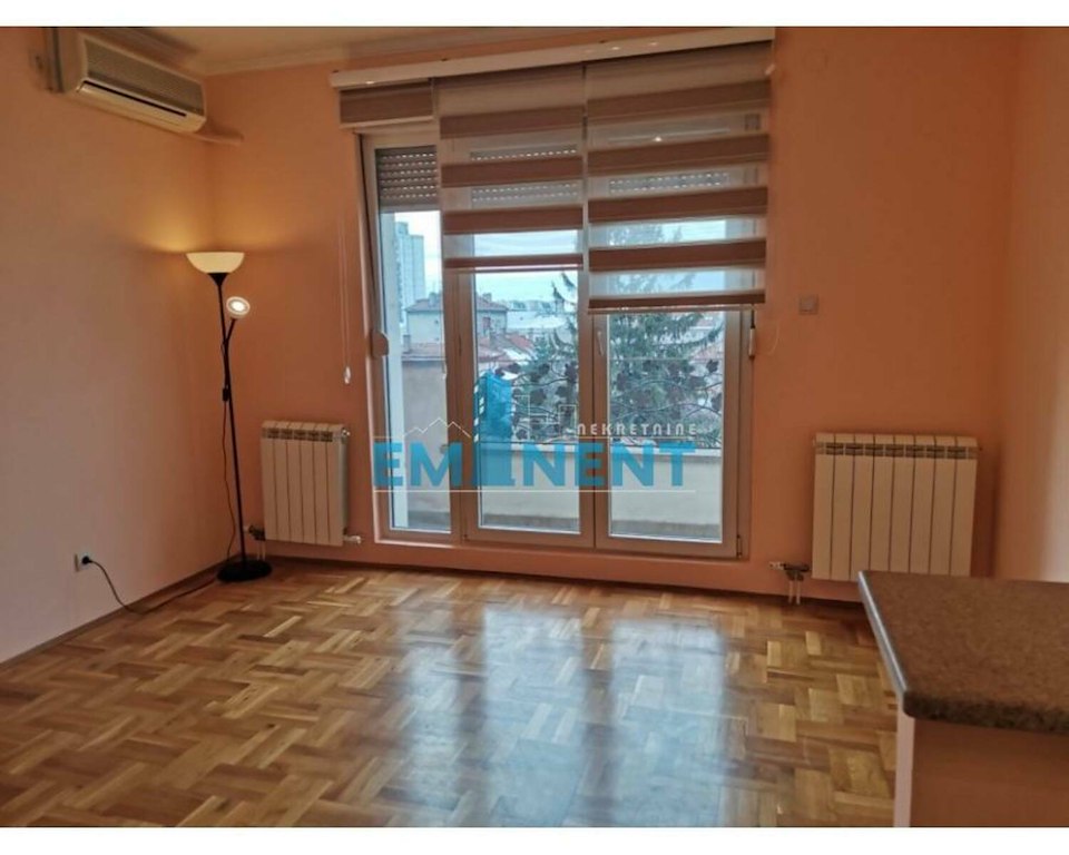 Zvezdara, Lipov lad, Gvozdićeva, 2.0, 40m2, 600 EUR