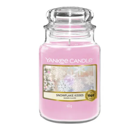 Snowflake Kisses - Yankee Candle mirisna sveća L (slatko voće, cveće, sandalovina, mošus...)