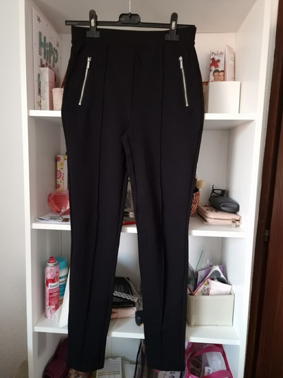 Nove crne C&A helanke pantalone