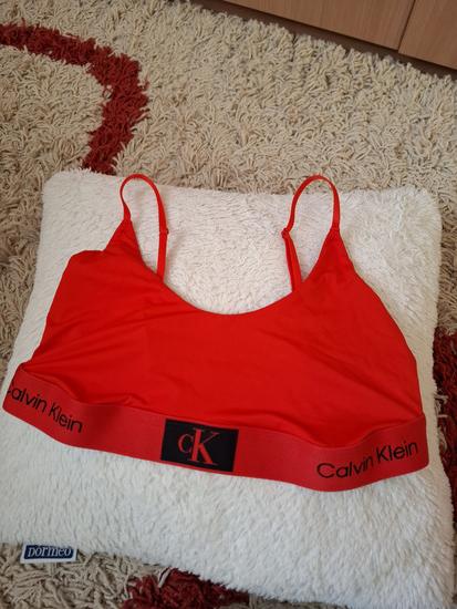 Original calvin klein top S sniženo 1000