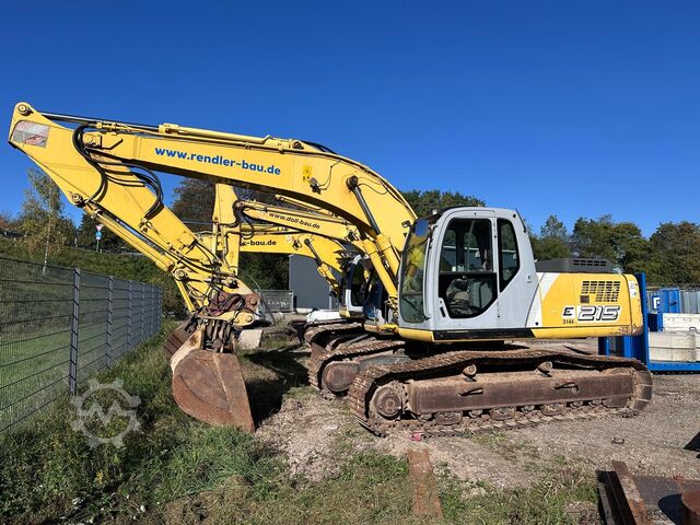 Bager za puzanje
New Holland E 215 LC