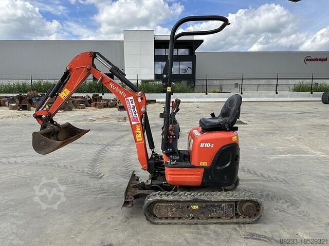 Mini Buldožer
Kubota U10-3