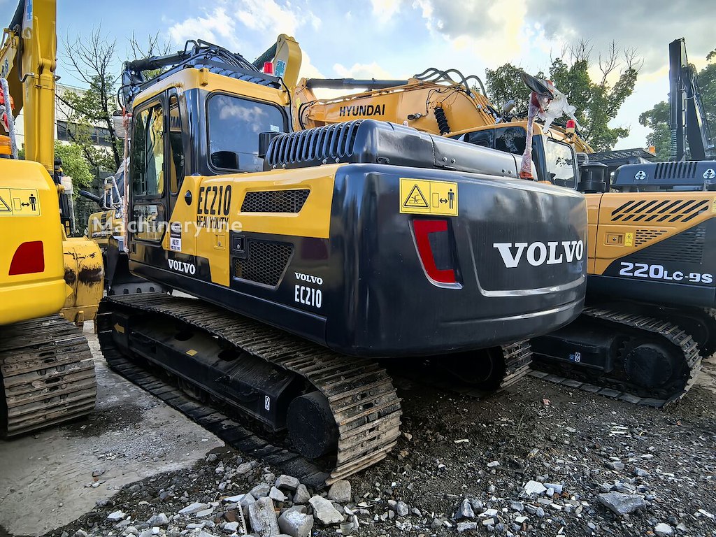 Volvo EC210 bager guseničar