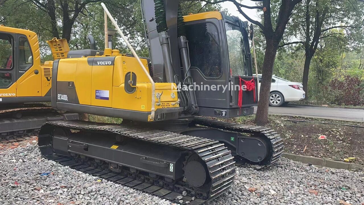 Volvo EC 140 bager guseničar