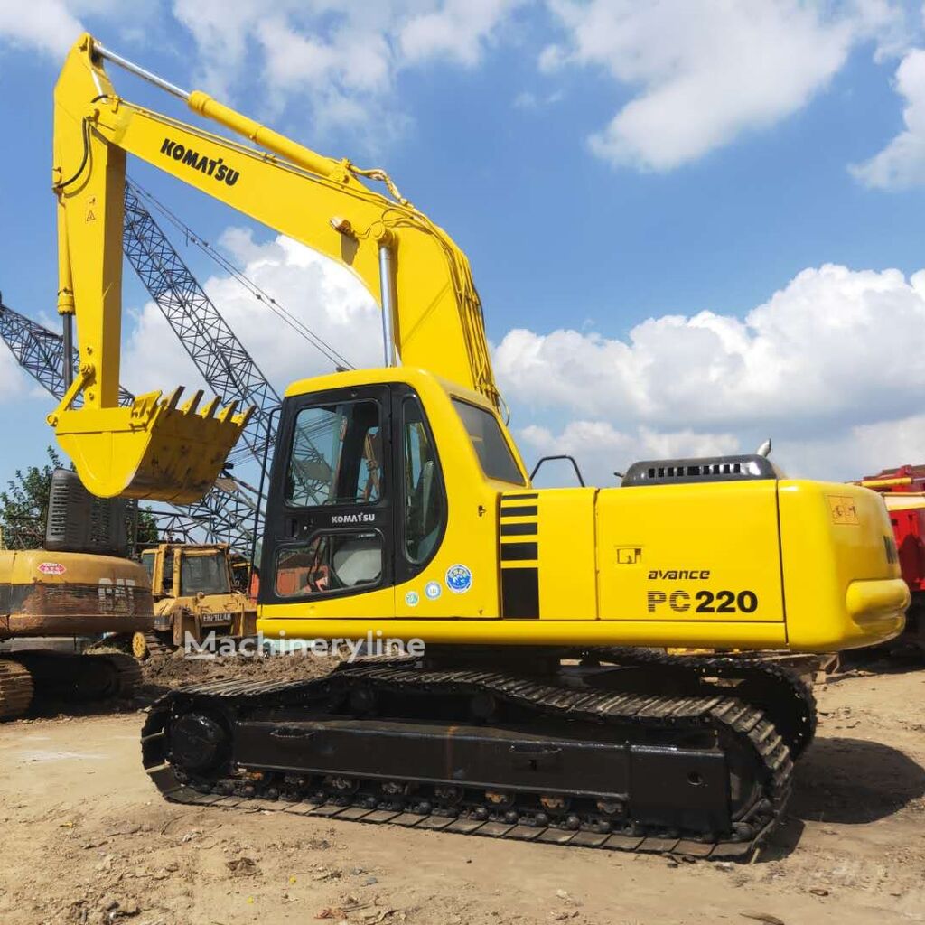 Komatsu PC220-6 bager guseničar