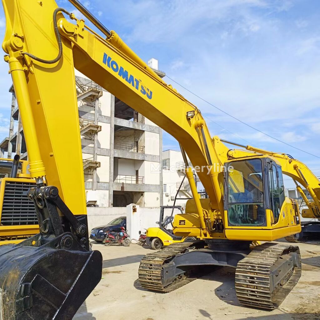 Komatsu PC200-7 bager guseničar