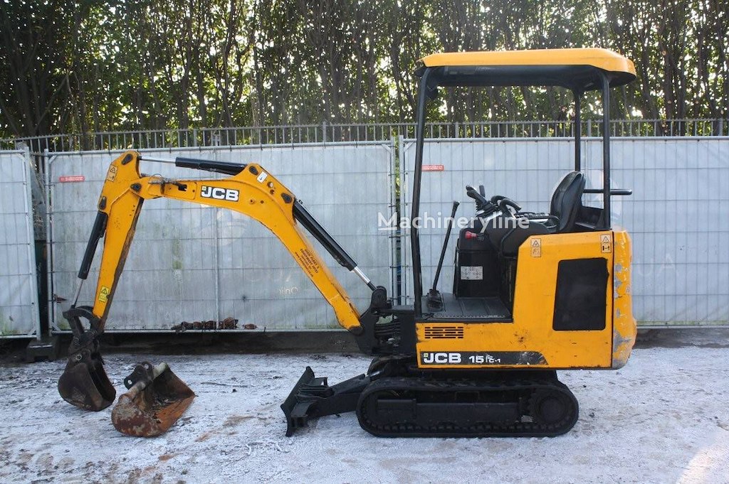 Prodaje se JCB 15c-1 mini bager na aukciji