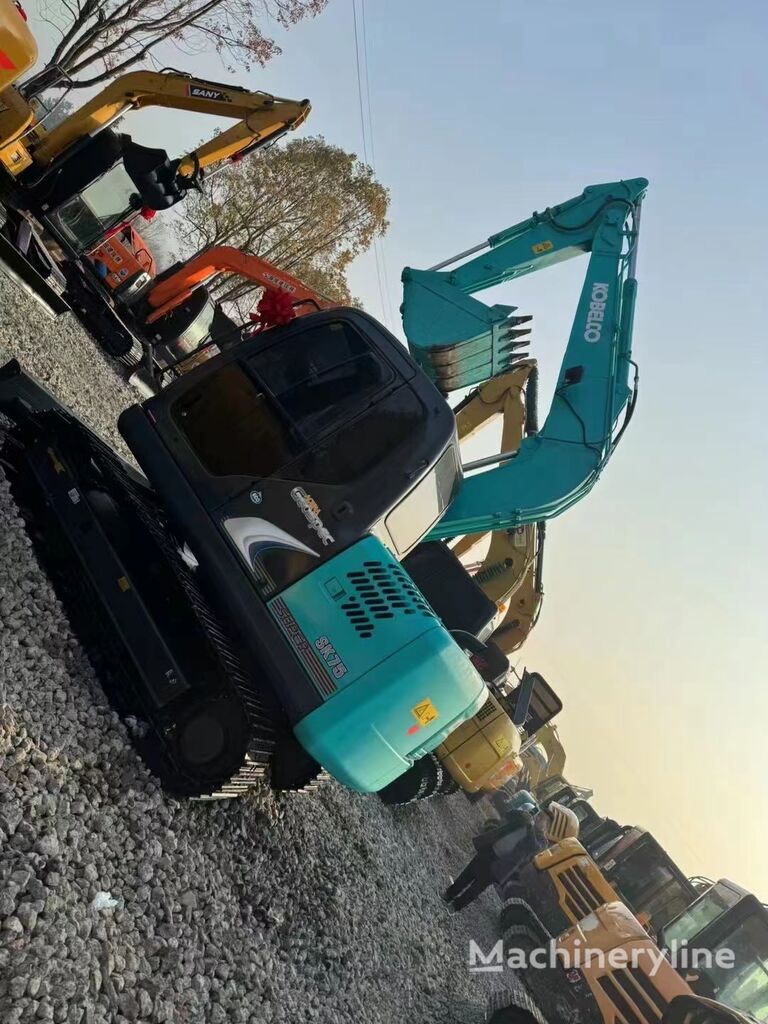 Kobelco SK75 bager guseničar