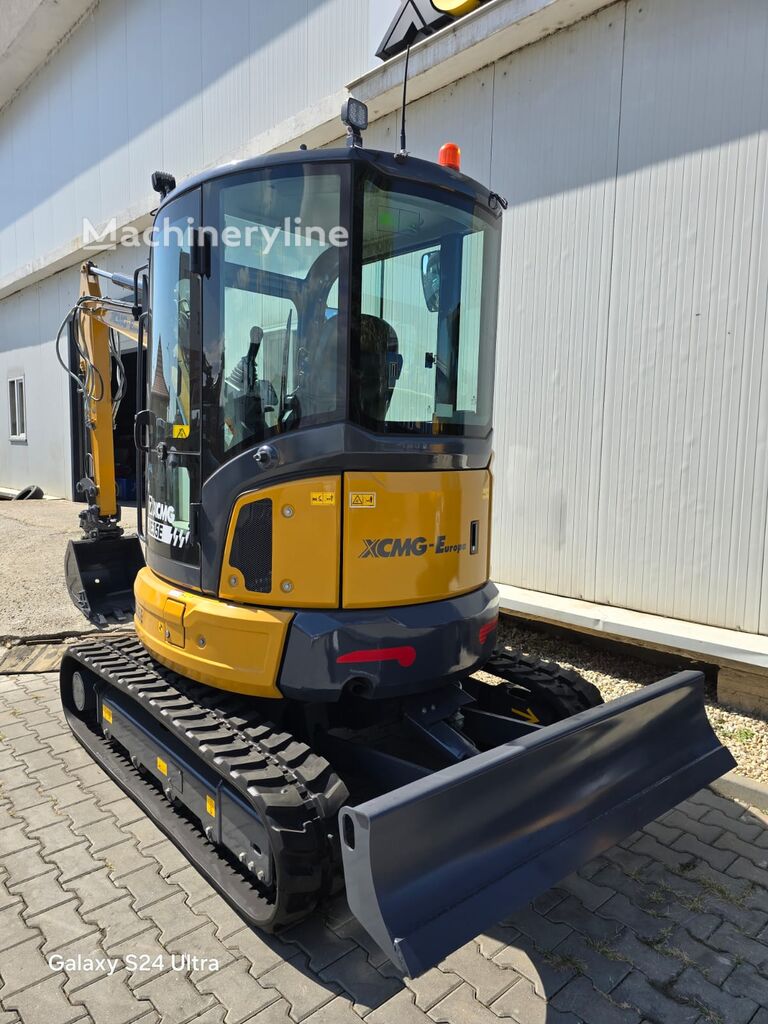 Novi XCMG XE35E mini bager