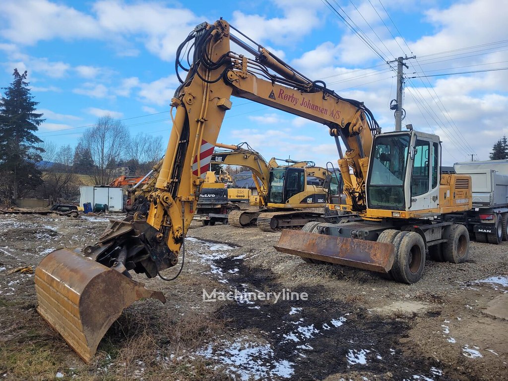 Liebherr A924 bager točkaš