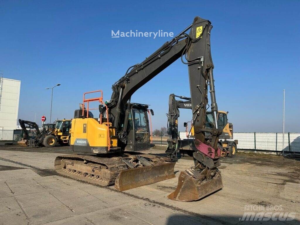 Volvo ECR145EL bager guseničar