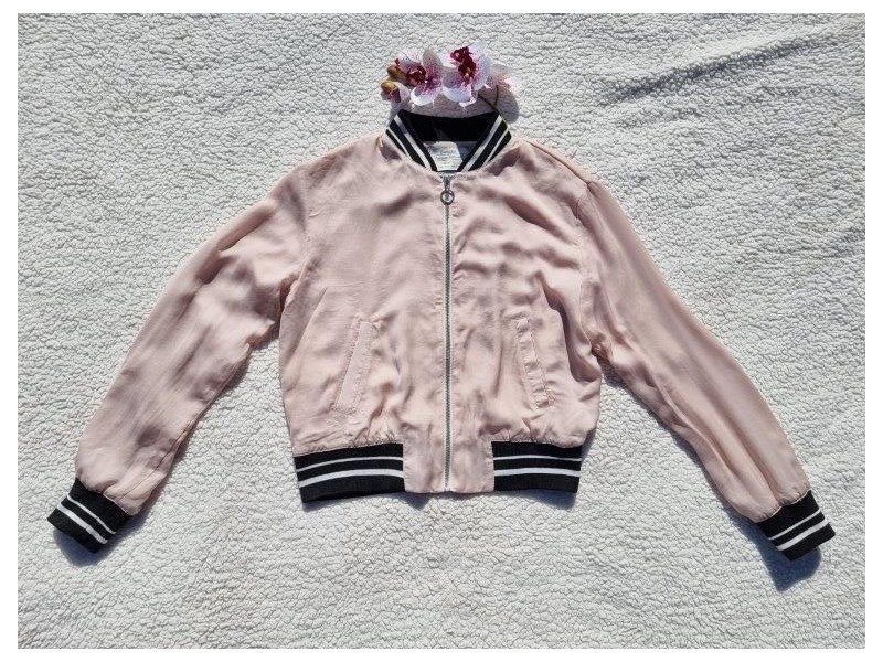 Bershka puder roze bomber jakna-RASPRODAJA