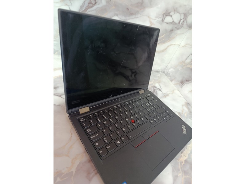 Lenovo Yoga L 390