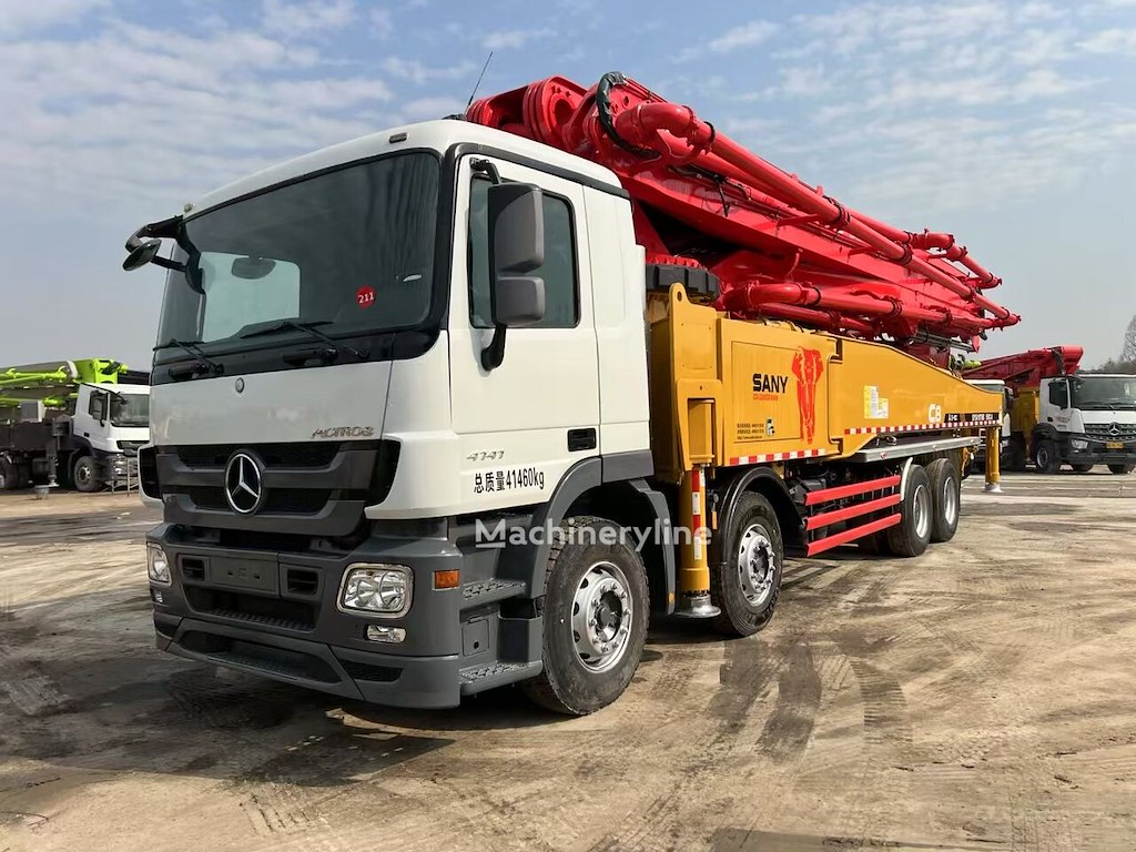 SY5419THB 560C-8 na šasiji Sany Refurbished 2013 SANY 56m on Mercedes Benz pumpa za beton