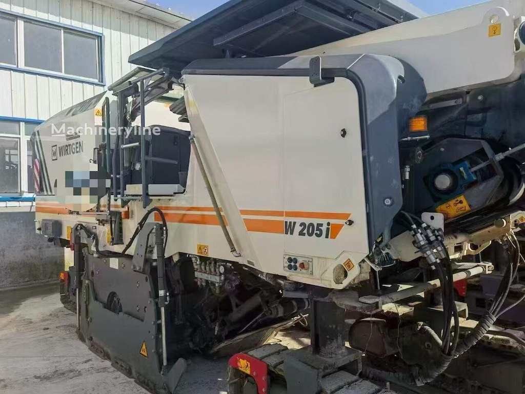 Wirtgen W205i glodalica za asfalt