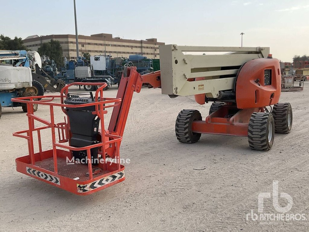 Prodaje se JLG 450AJ SERIES II 4WD Diesel hidrauličnu zglobnu platformu na aukciji