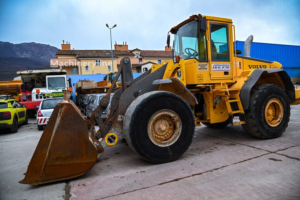 Volvo L110E prednji utovarivač