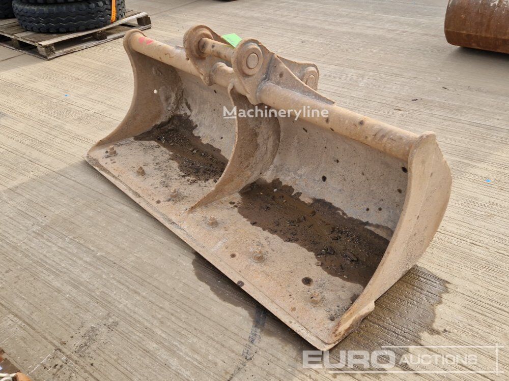 Prodaje se 72" Ditching Bucket 60mm Pins to suit 8 Ton Excavator kašiku za bager na aukciji