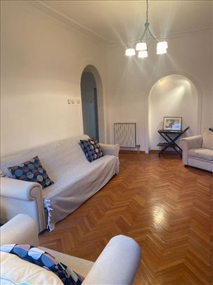 Centar Dorcol 71m2 salonac 2.0 lux 850 E