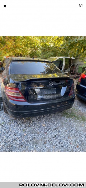 Mercedes C W204 Trap I Vesanje