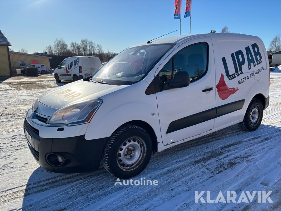 Prodaje se Citroen Berlingo laki furgon na aukciji