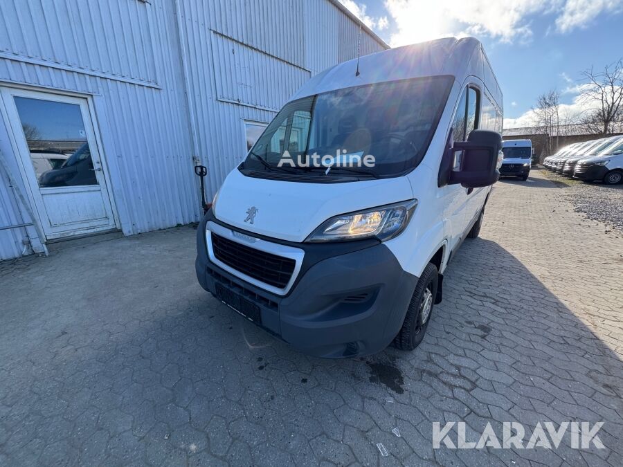 Prodaje se Peugeot Boxer van minibus furgon na aukciji