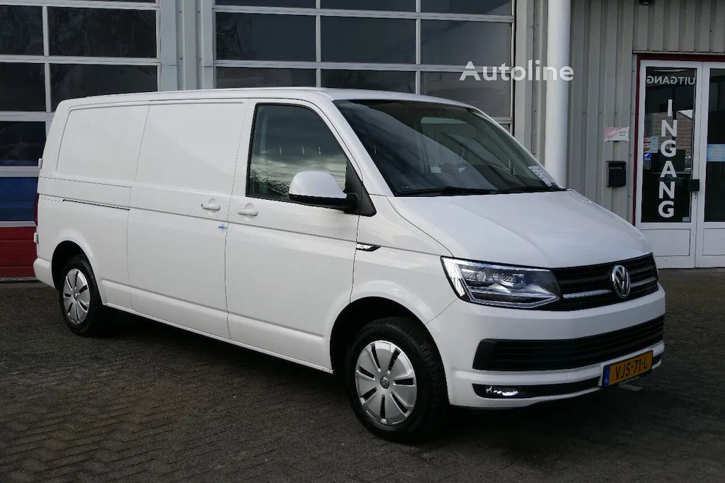 Volkswagen Transporter | 210089Km | 2017 | 110kW | A/C | 3rd Seat | Manual minibus furgon