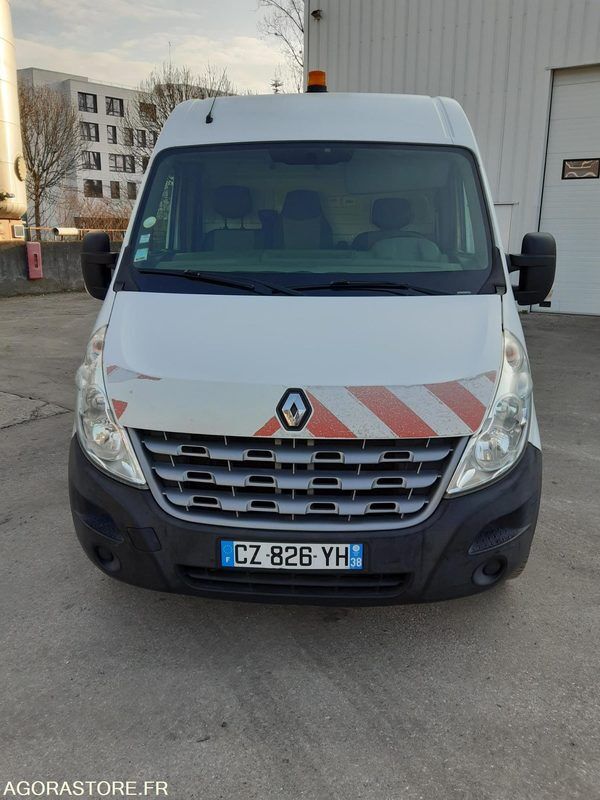 Prodaje se Renault MASTER minibus furgon na aukciji