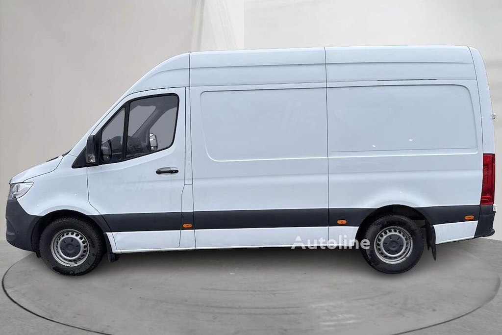 Prodaje se Mercedes-Benz Sprinter minibus furgon na aukciji