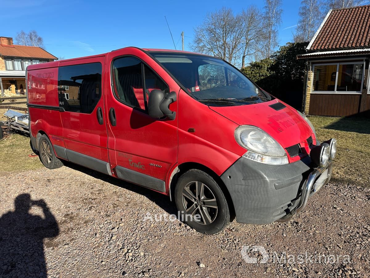 Prodaje se Renault Trafic minibus furgon na aukciji