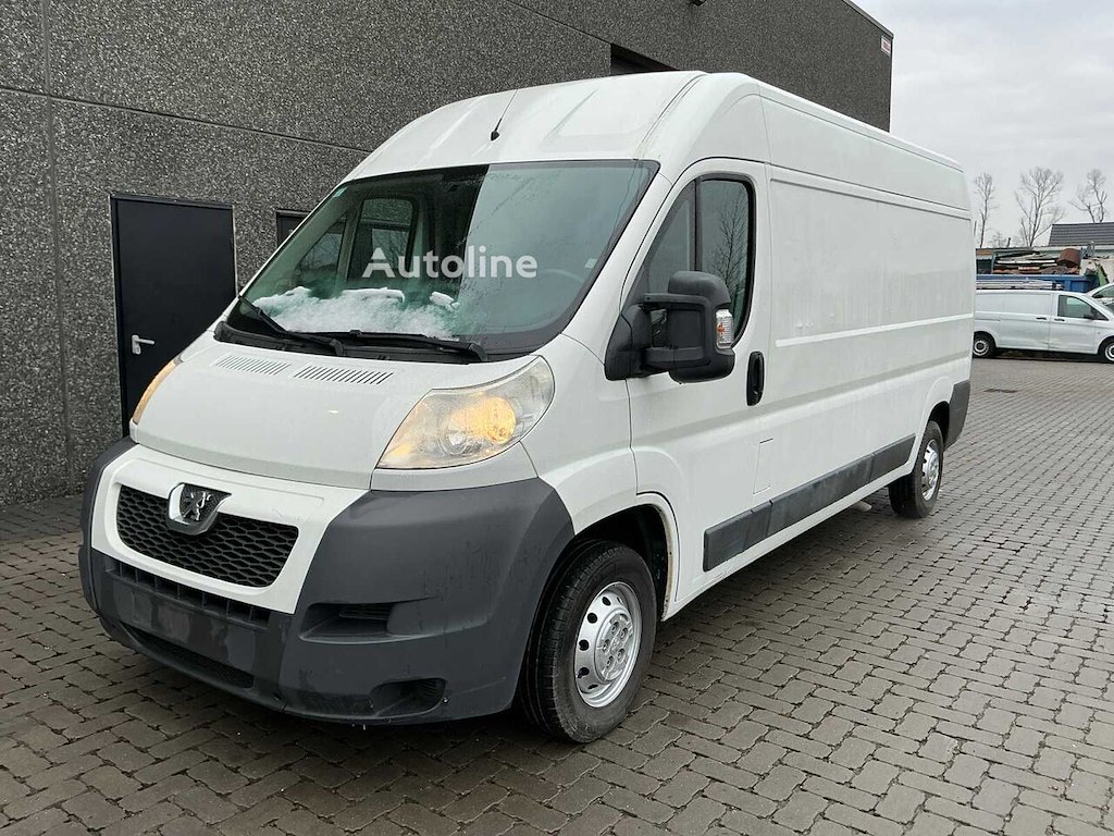 Prodaje se Peugeot Boxer minibus furgon na aukciji