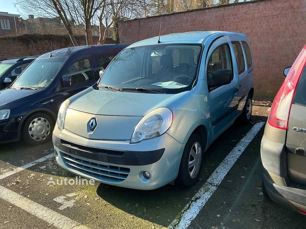 Prodaje se Renault Kangoo laki furgon na aukciji