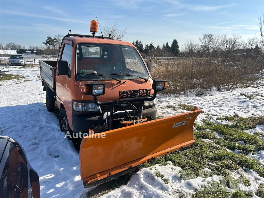 Prodaje se Piaggio Porter 4x4 kamion kiper < 3.5t na aukciji