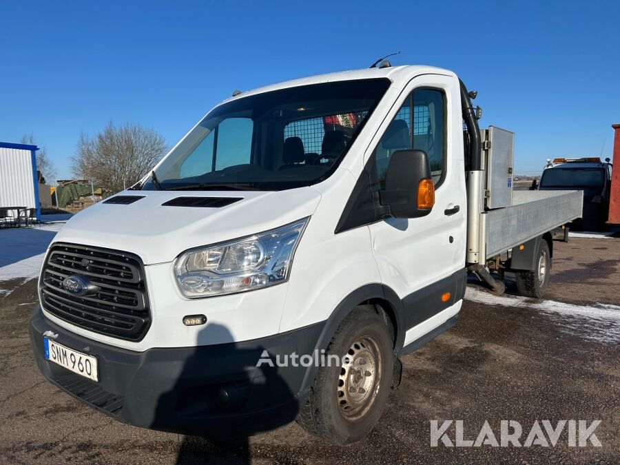 Prodaje se Ford Transit kamion s ravnom platformom < 3.5t na aukciji