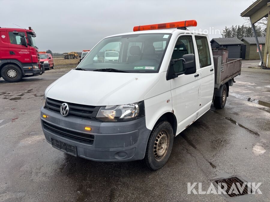 Prodaje se Volkswagen Transporter kamion s ravnom platformom < 3.5t na aukciji