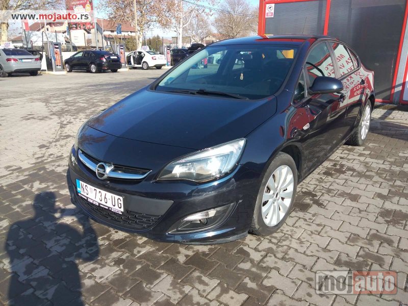 Opel Astra J