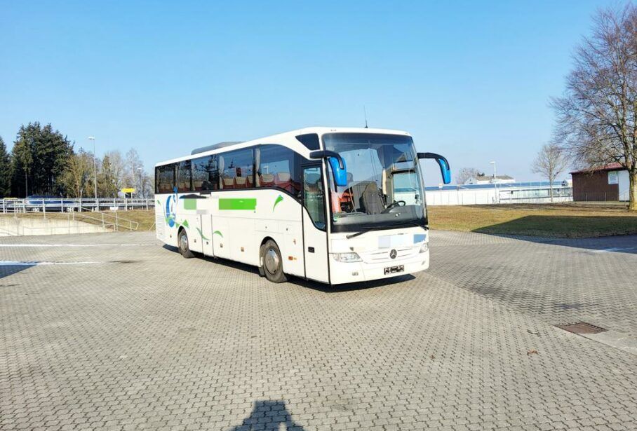 Mercedes-Benz Tourismo 15 RHD turistički autobus