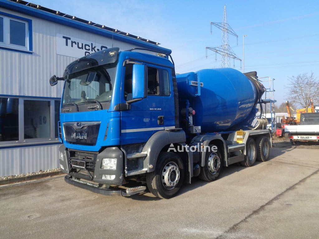 MAN TGS 32.360 8x4 Liebherr 9 cbm poluprikolica betonska mešalica